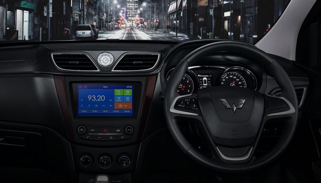 Nighttime Driving Safety Tips That You Should Know | Wuling