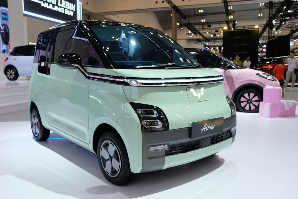Wuling Showcases Air EV, Indonesia's Popular Electric Vehicle, at MUF ...
