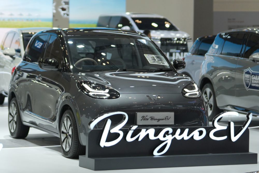 Hatchback EV Wuling, New BinguoEV Mendapat Predikat Best Value EV di ...